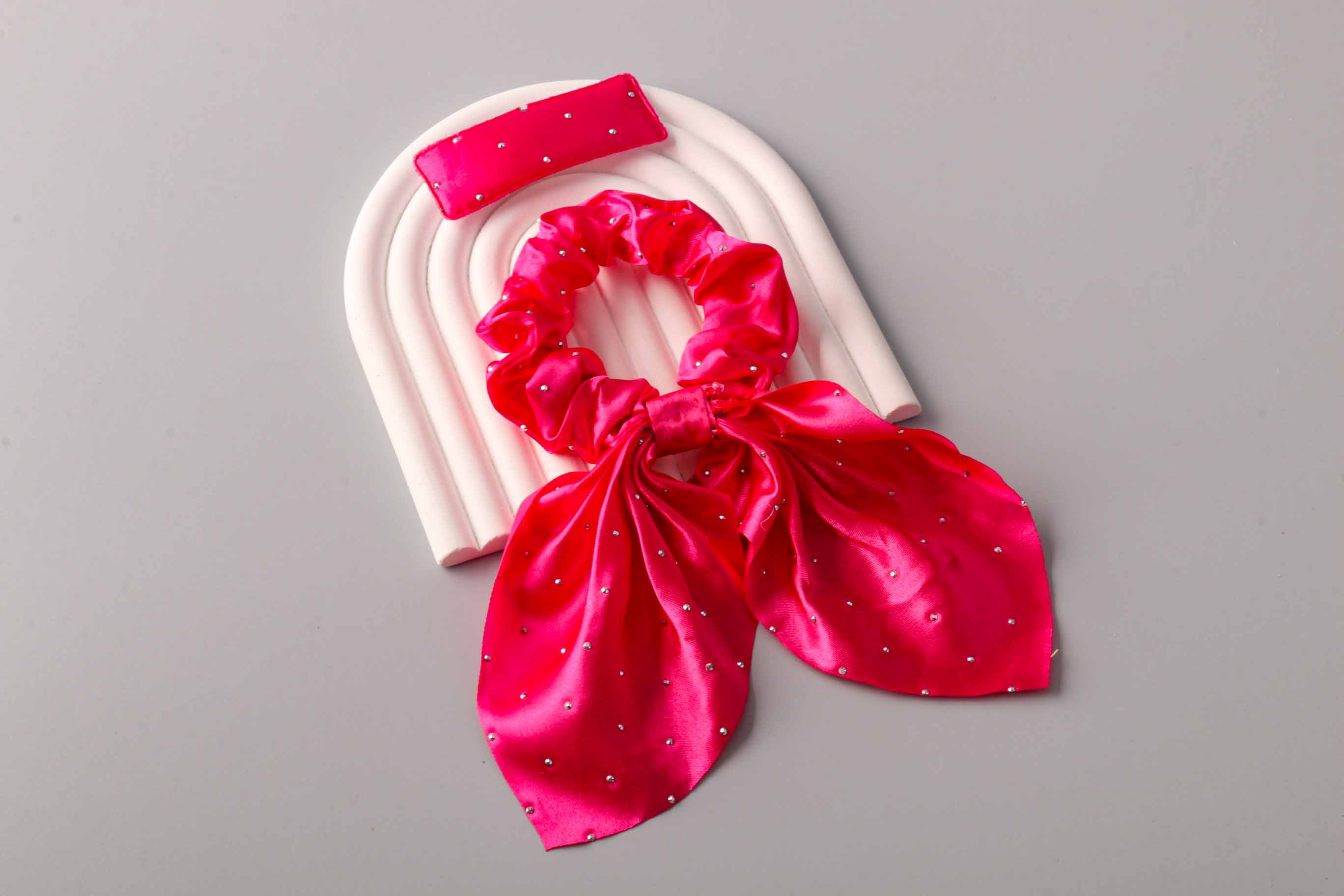 Studded Satin Clip Tail Scrunchie Set – Odin Fashion