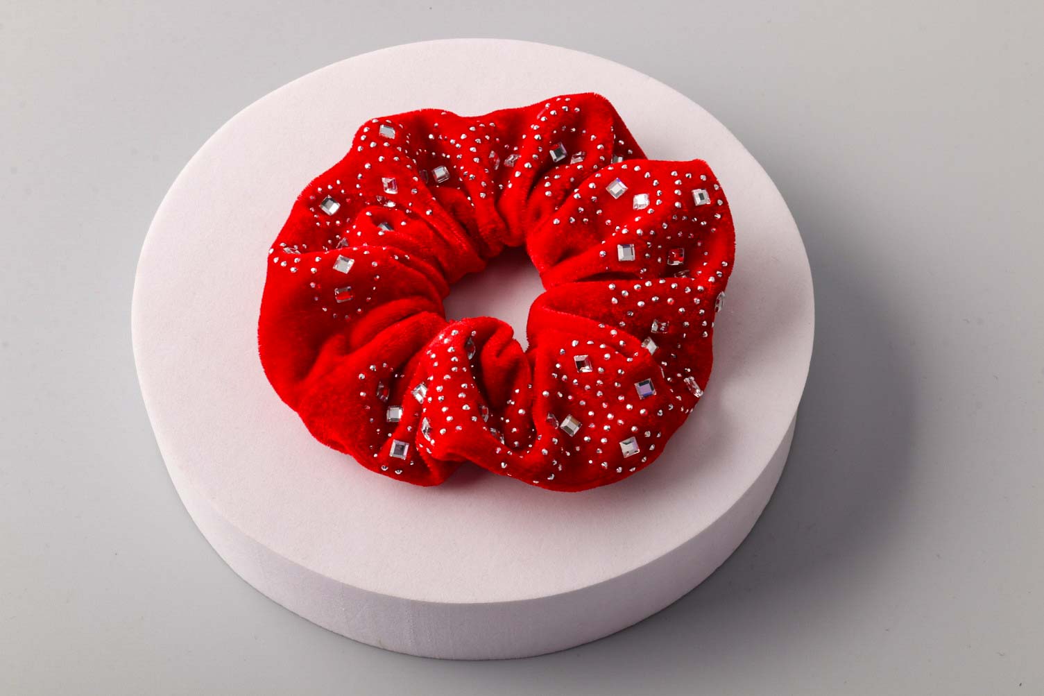 Square Studded Velvet Scrunchie – Odin Fashion